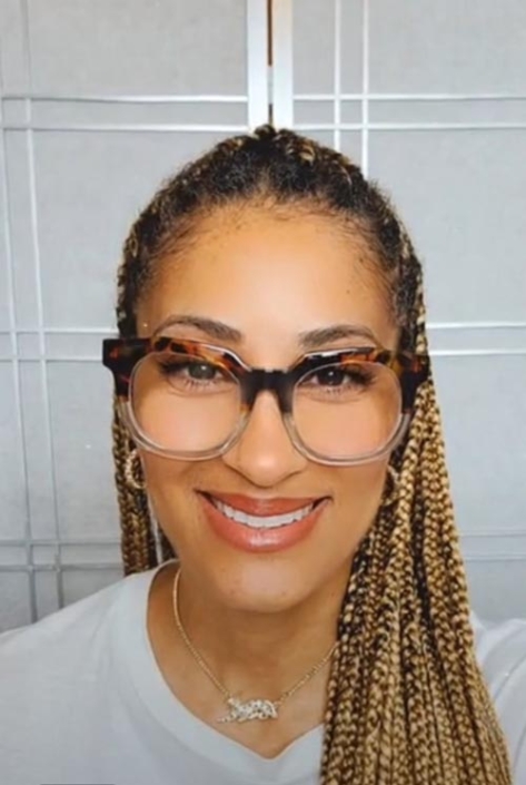 Speaker Advocate Coach - Motivating The Masses | Lisa Nichols
